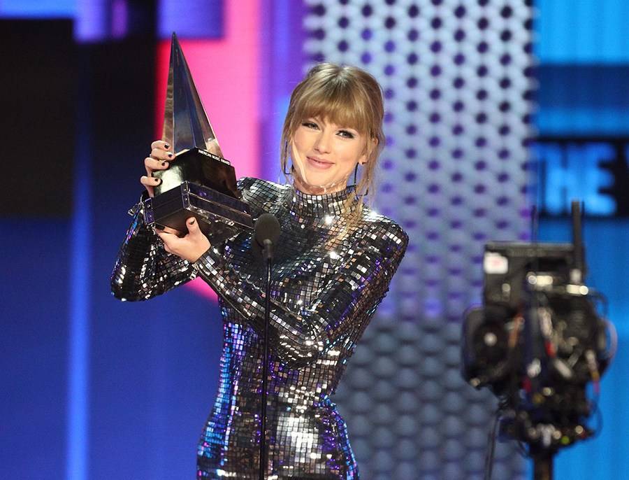 Taylor Swift é o grande destaque do American Music Awards 2018